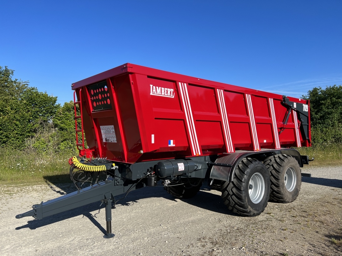REMORQUE agricole et benne agricole 21 tonnes.