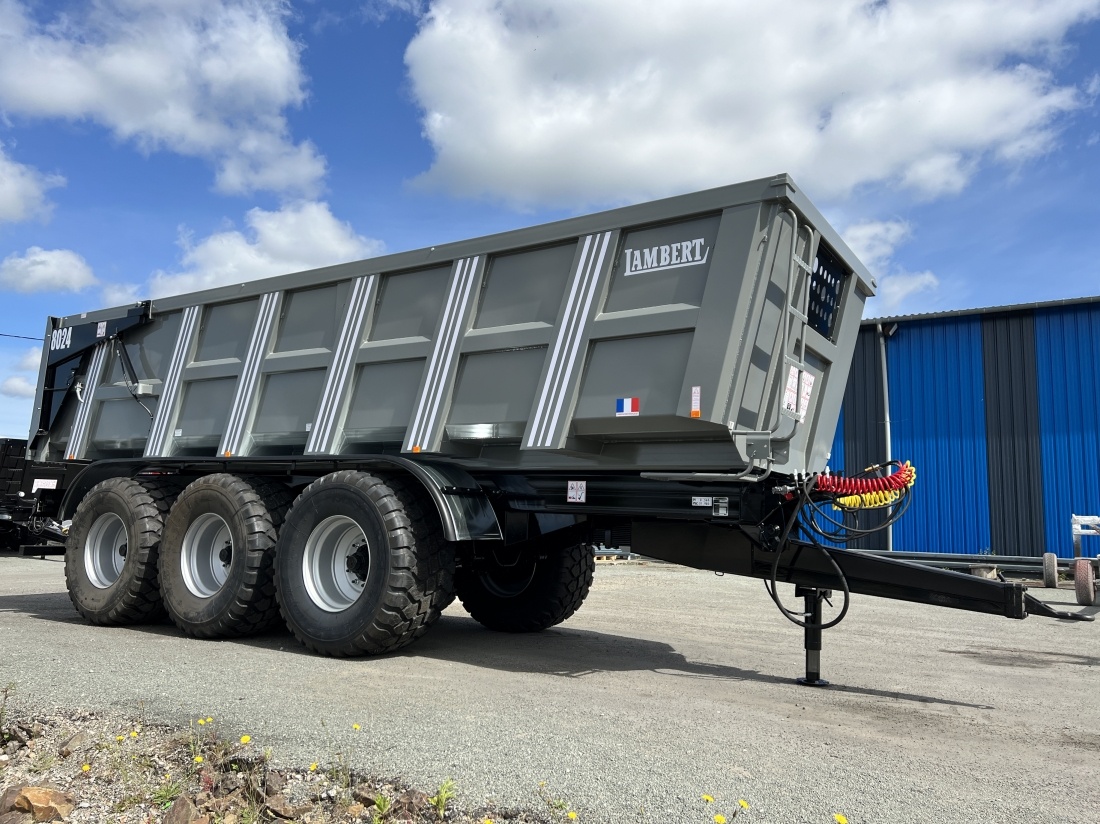 REMORQUE agricole et benne agricole 24 tonnes.
